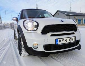 White MINI Countryman 2012 in Siauliai, with an engine capacity of 1.60 L and mileage of 142 thousand km for 6700 €, photo 4 on AUTOMOTO.COM.LV