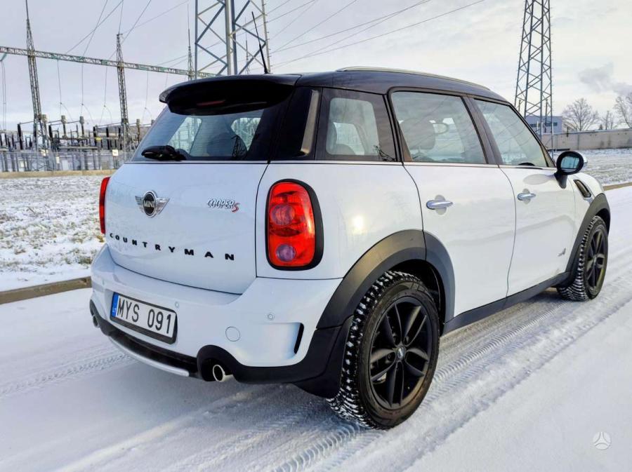 White MINI Countryman 2012 in Siauliai, with an engine capacity of 1.60 L and mileage of 142 thousand km for 6700 €, photo 5 on AUTOMOTO.COM.LV