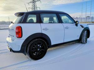 White MINI Countryman 2012 in Siauliai, with an engine capacity of 1.60 L and mileage of 142 thousand km for 6700 €, photo 7 on AUTOMOTO.COM.LV