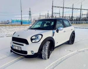 White MINI Countryman 2012 in Siauliai, with an engine capacity of 1.60 L and mileage of 142 thousand km for 6700 €, photo 8 on AUTOMOTO.COM.LV