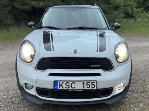 White MINI Countryman 2012 in Klaipeda, with an engine capacity of 1.60 L and mileage of 167 thousand km for 7400 €, photo 8 on AUTOMOTO.COM.LV