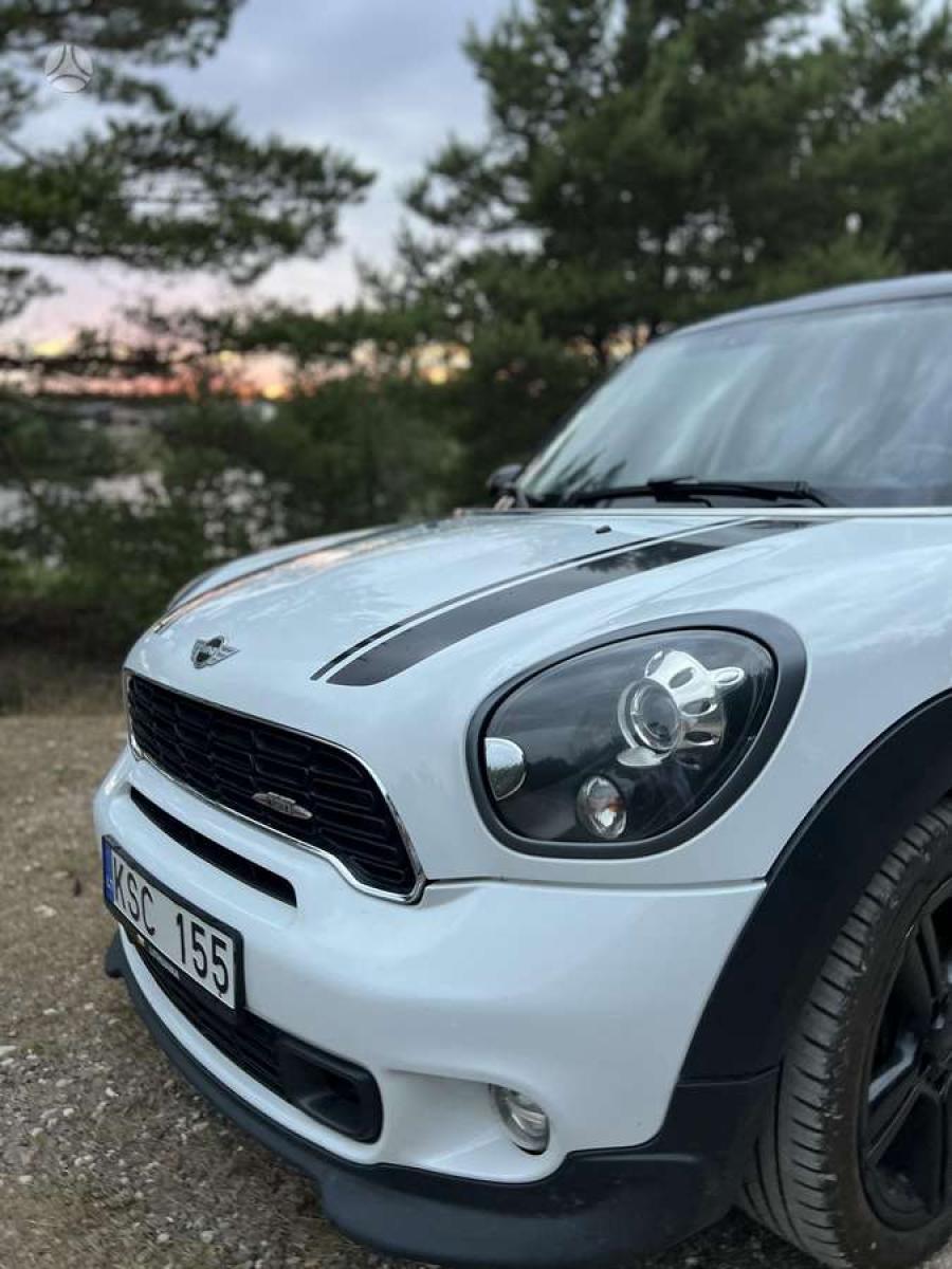 White MINI Countryman 2012 in Klaipeda, with an engine capacity of 1.60 L and mileage of 167 thousand km for 7400 €, photo 28 on AUTOMOTO.COM.LV