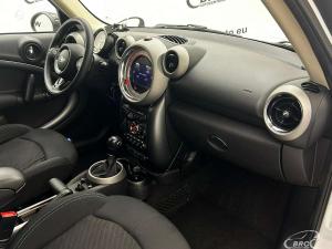Balts MINI Countryman 2012 Viļņa, ar dzinēja tilpumu 2.00 L un nobraukumu 163 tūkst. km par 6990 €, foto 10 vietnē AUTOMOTO.COM.LV