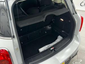 Balts MINI Countryman 2012 Viļņa, ar dzinēja tilpumu 2.00 L un nobraukumu 163 tūkst. km par 6990 €, foto 25 vietnē AUTOMOTO.COM.LV