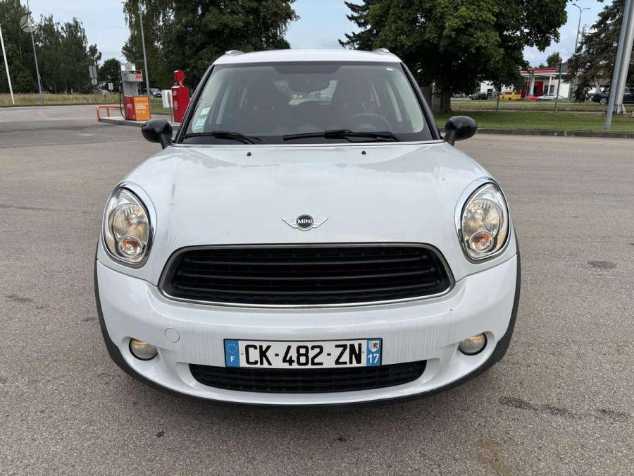 Balts MINI Countryman 2012 Tauragė, ar dzinēja tilpumu 1.60 L un nobraukumu 240 tūkst. km par 4500 €, foto 3 vietnē AUTOMOTO.COM.LV