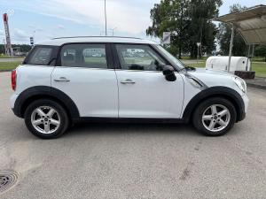 Balts MINI Countryman 2012 Tauragė, ar dzinēja tilpumu 1.60 L un nobraukumu 240 tūkst. km par 4500 €, foto 7 vietnē AUTOMOTO.COM.LV