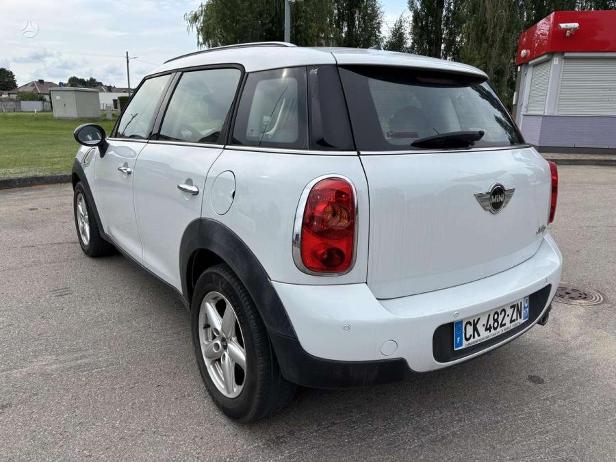 Balts MINI Countryman 2012 Tauragė, ar dzinēja tilpumu 1.60 L un nobraukumu 240 tūkst. km par 4500 €, foto 8 vietnē AUTOMOTO.COM.LV