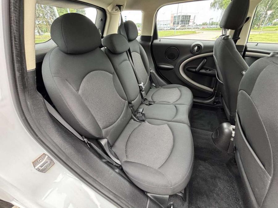 Balts MINI Countryman 2012 Tauragė, ar dzinēja tilpumu 1.60 L un nobraukumu 240 tūkst. km par 4500 €, foto 14 vietnē AUTOMOTO.COM.LV