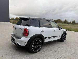White MINI Countryman 2012 in Siauliai, with an engine capacity of 2.00 L and mileage of 222 thousand km for 5650 €, photo 6 on AUTOMOTO.COM.LV
