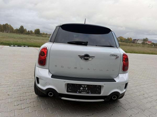 Мини Кантримен 2012 в Шяуляй на AUTOMOTO.COM.LV Белый Мини Кантримен 2012 в Шяуляй, объемом двигателя 2.00 л и пробегом 222 тыс. км за 5650 €, фото 7 на AUTOMOTO.COM.LV