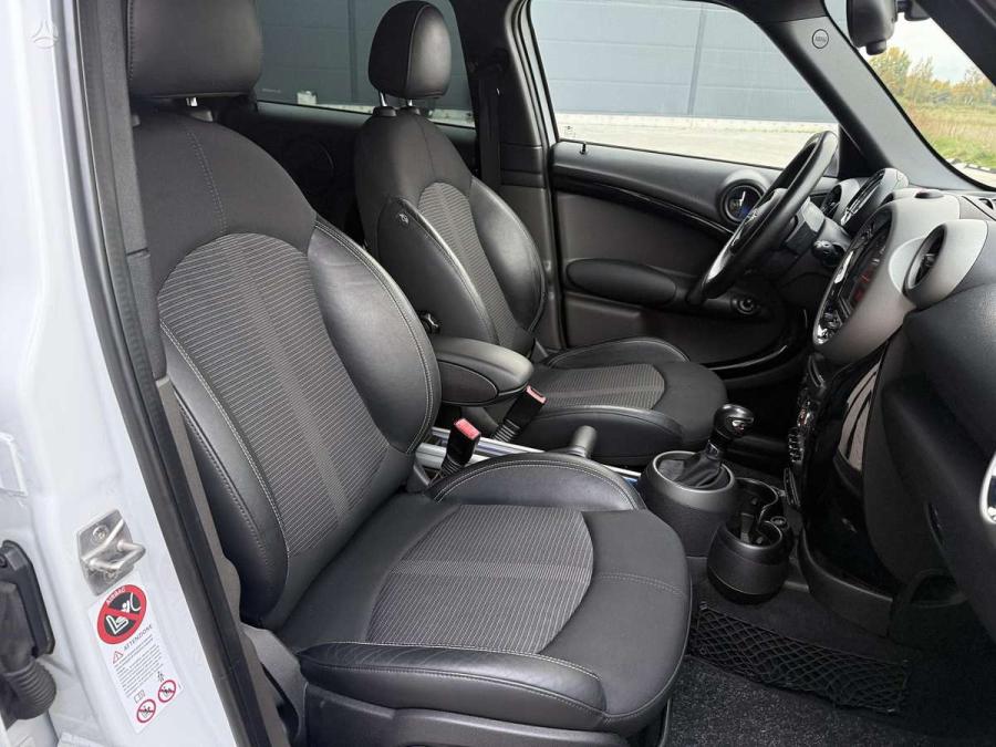 White MINI Countryman 2012 in Siauliai, with an engine capacity of 2.00 L and mileage of 222 thousand km for 5650 €, photo 13 on AUTOMOTO.COM.LV