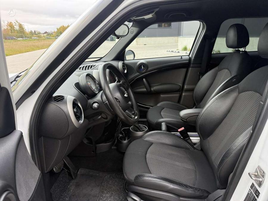 White MINI Countryman 2012 in Siauliai, with an engine capacity of 2.00 L and mileage of 222 thousand km for 5650 €, photo 15 on AUTOMOTO.COM.LV