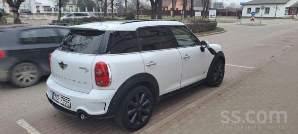White MINI Countryman 2013 in Riga, with an engine capacity of 2.00 L and mileage of 0 thousand km for 7149 €, photo 4 on AUTOMOTO.COM.LV