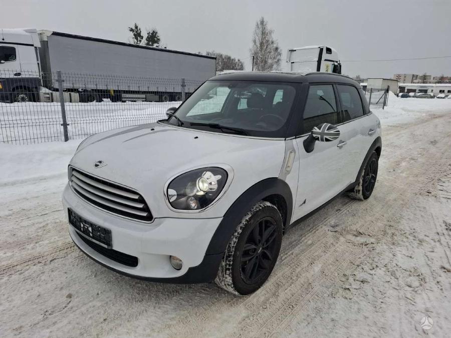 Balts MINI Countryman 2013 Prienai, ar dzinēja tilpumu 1.60 L un nobraukumu 206 tūkst. km par 5500 €, foto 1 vietnē AUTOMOTO.COM.LV