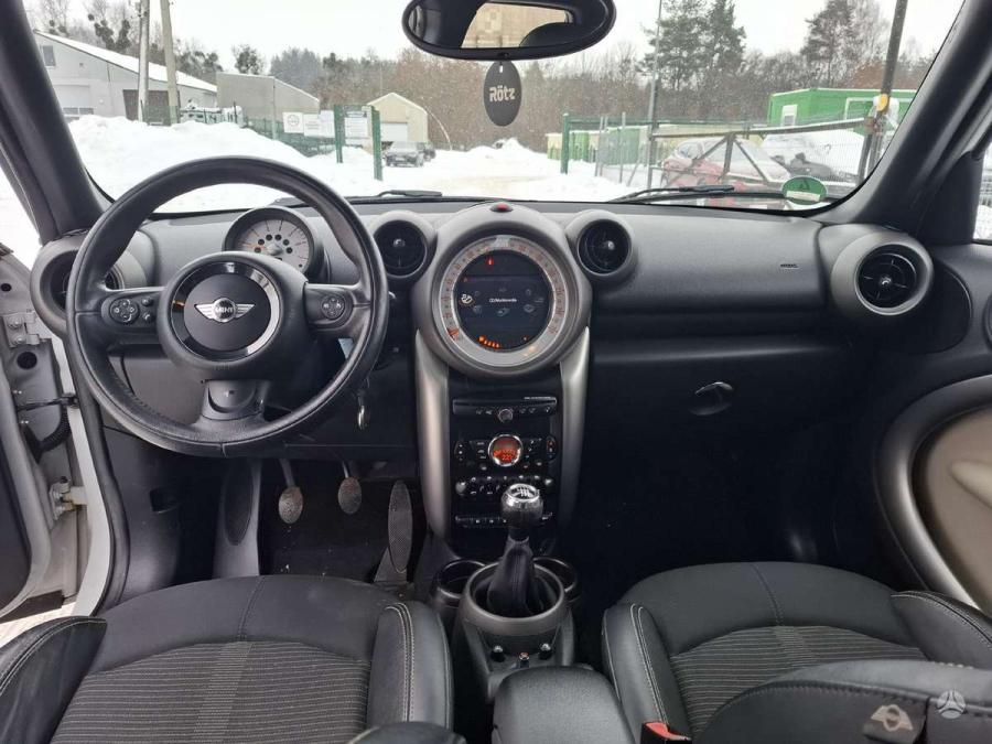 Balts MINI Countryman 2013 Prienai, ar dzinēja tilpumu 1.60 L un nobraukumu 206 tūkst. km par 5500 €, foto 7 vietnē AUTOMOTO.COM.LV