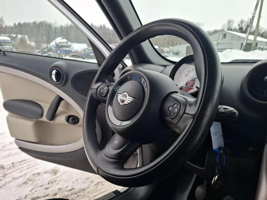 Balts MINI Countryman 2013 Prienai, ar dzinēja tilpumu 1.60 L un nobraukumu 206 tūkst. km par 5500 €, foto 8 vietnē AUTOMOTO.COM.LV