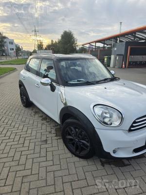 White MINI Countryman 2013 in Riga, with an engine capacity of 2.00 L and mileage of 203 thousand km for 6700 €, photo  on AUTOMOTO.COM.LV