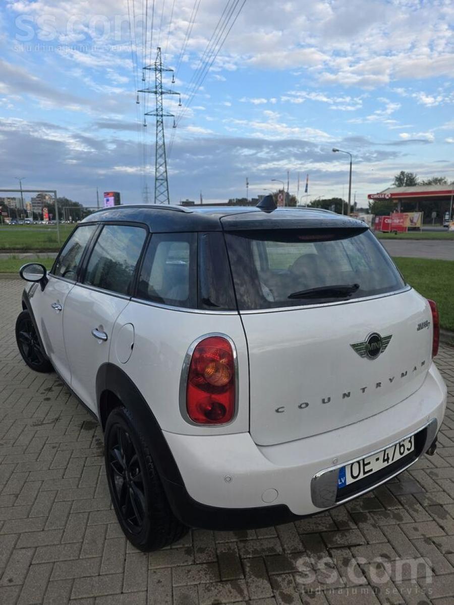 White MINI Countryman 2013 in Riga, with an engine capacity of 2.00 L and mileage of 203 thousand km for 6700 €, photo 14 on AUTOMOTO.COM.LV