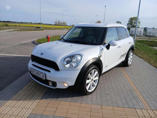White MINI Countryman 2013 in Marijampole, with an engine capacity of 2.00 L and mileage of 132 thousand km for 8750 €, photo 11 on AUTOMOTO.COM.LV