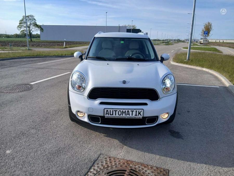 Balts MINI Countryman 2013 Marijampole, ar dzinēja tilpumu 2.00 L un nobraukumu 132 tūkst. km par 8750 €, foto 21 vietnē AUTOMOTO.COM.LV