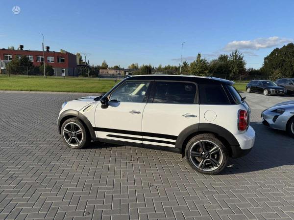 Мини Кантримен 2013 в Тельшяй на AUTOMOTO.COM.LV Белый Мини Кантримен 2013 в Тельшяй, объемом двигателя 1.60 л и пробегом 254 тыс. км за 5500 €, фото 4 на AUTOMOTO.COM.LV