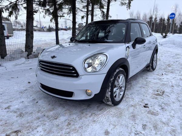 White MINI Countryman 2014 in Gargzdai, with an engine capacity of 2.00 L and mileage of 135 thousand km for 6899 €, photo 1 on AUTOMOTO.COM.LV