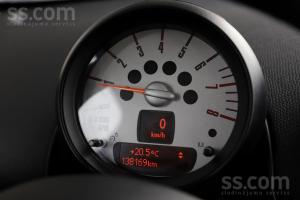 Balts MINI Countryman 2014 Tukums, ar dzinēja tilpumu 1.60 L un nobraukumu 138 tūkst. km par 5500 €, foto 9 vietnē AUTOMOTO.COM.LV