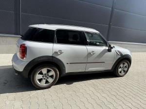 White MINI Countryman 2015 in Siauliai, with an engine capacity of 1.60 L and mileage of 225 thousand km for 4950 €, photo 5 on AUTOMOTO.COM.LV