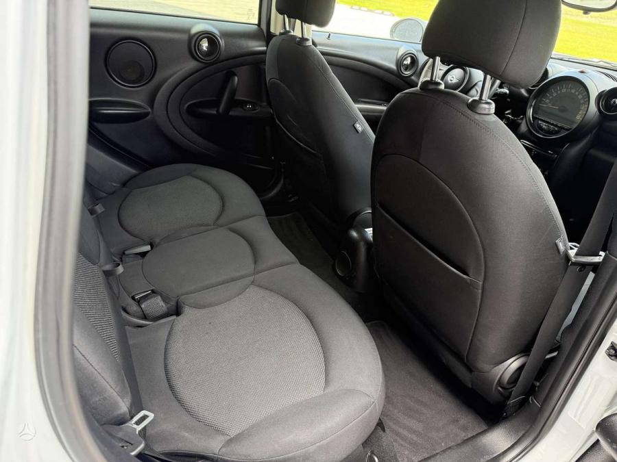 White MINI Countryman 2015 in Siauliai, with an engine capacity of 1.60 L and mileage of 225 thousand km for 4950 €, photo 17 on AUTOMOTO.COM.LV