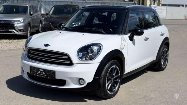White MINI Countryman 2015 in Telschi, with an engine capacity of 2.00 L and mileage of 112 thousand km for 8900 €, photo 3 on AUTOMOTO.COM.LV