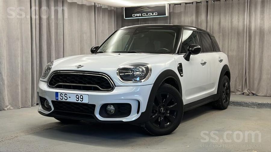 White MINI Countryman 2017 in Riga, with an engine capacity of 1.50 L and mileage of 40 thousand km for 19900 €, photo 1 on AUTOMOTO.COM.LV