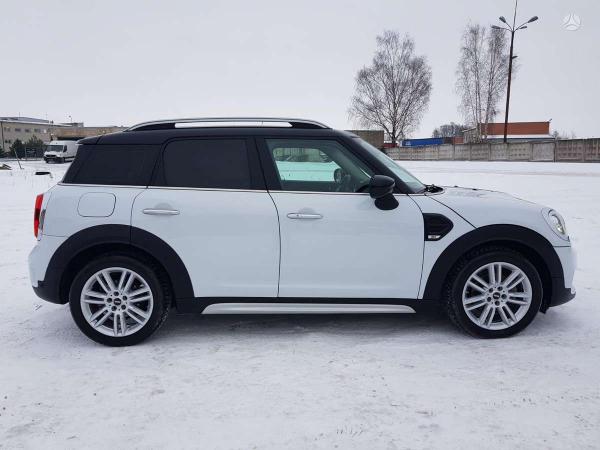 Balts MINI Countryman 2020 Šauļi, ar dzinēja tilpumu 2.00 L un nobraukumu 99 tūkst. km par 14900 €, foto 5 vietnē AUTOMOTO.COM.LV