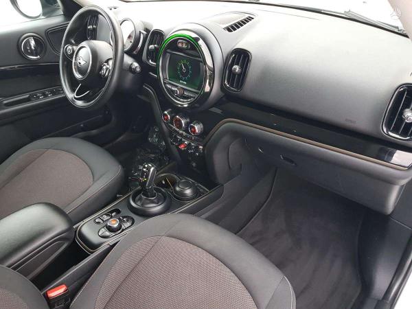 Balts MINI Countryman 2020 Šauļi, ar dzinēja tilpumu 2.00 L un nobraukumu 99 tūkst. km par 14900 €, foto 9 vietnē AUTOMOTO.COM.LV