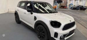 White MINI Countryman 2023 in Kaunas, with an engine capacity of 1.50 L and mileage of 36 thousand km for 14702 €, photo 3 on AUTOMOTO.COM.LV