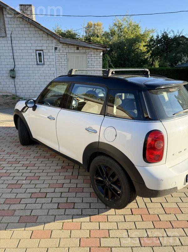 Balts MINI Countryman 2010 Rīga, ar dzinēja tilpumu 1.60 L un nobraukumu 305 tūkst. km par 2999 €, foto 5 vietnē AUTOMOTO.COM.LV