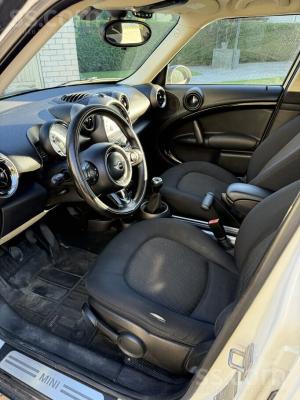 Balts MINI Countryman 2010 Rīga, ar dzinēja tilpumu 1.60 L un nobraukumu 305 tūkst. km par 2999 €, foto 7 vietnē AUTOMOTO.COM.LV