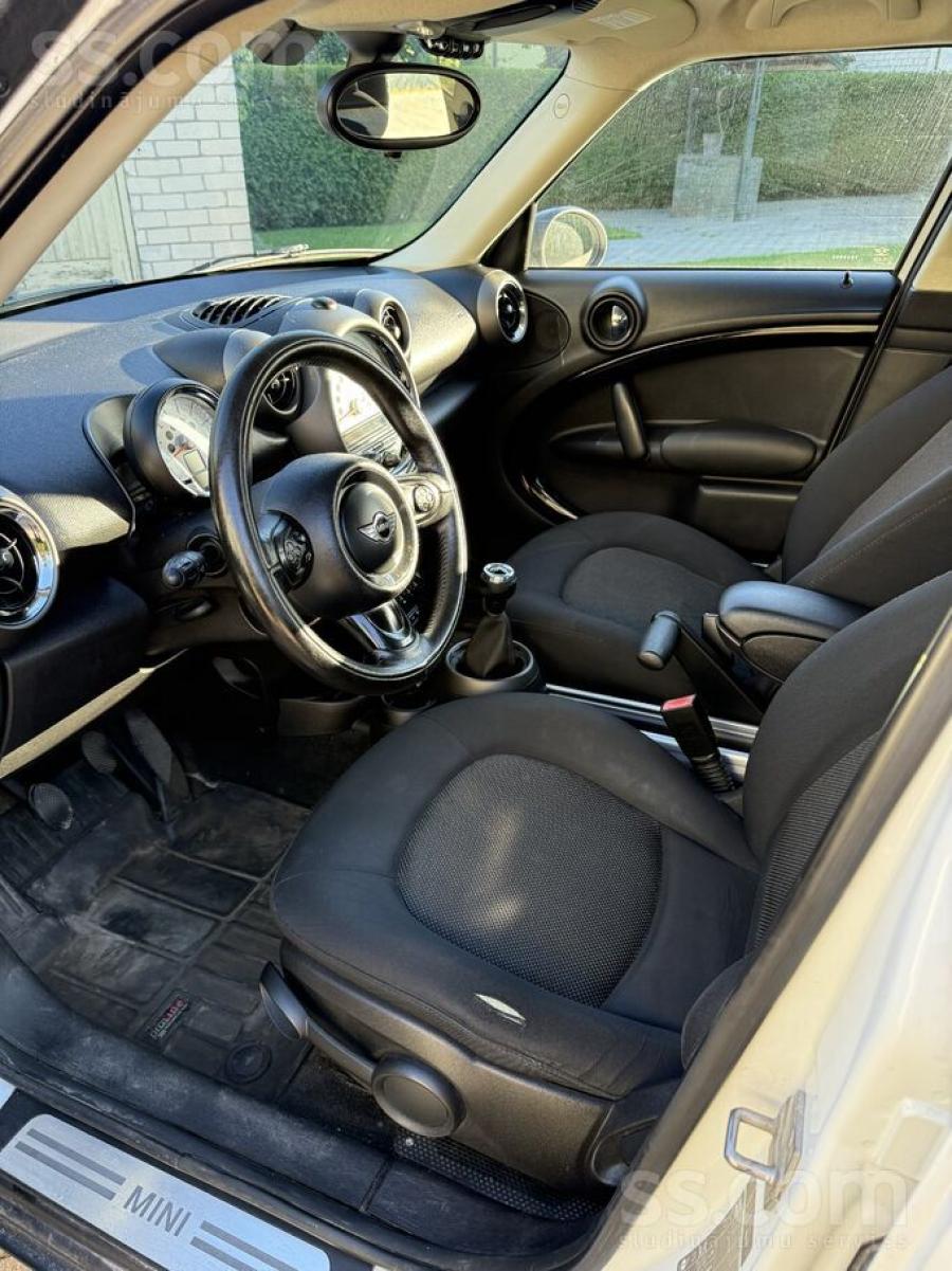 Balts MINI Countryman 2010 Rīga, ar dzinēja tilpumu 1.60 L un nobraukumu 305 tūkst. km par 2999 €, foto 7 vietnē AUTOMOTO.COM.LV