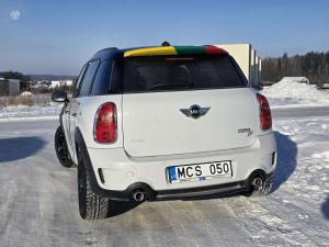 White MINI Countryman 2011 in Vilnius, with an engine capacity of 2.00 L and mileage of 260 thousand km for 6850 €, photo 3 on AUTOMOTO.COM.LV