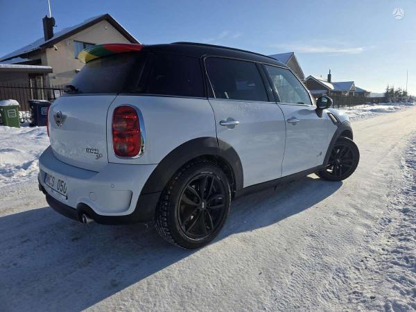 Balts MINI Countryman 2011 Viļņa, ar dzinēja tilpumu 2.00 L un nobraukumu 260 tūkst. km par 6850 €, foto 5 vietnē AUTOMOTO.COM.LV