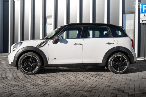Balts MINI Countryman 2011 Viļņa, ar dzinēja tilpumu 2.00 L un nobraukumu 225 tūkst. km par 5500 €, foto 2 vietnē AUTOMOTO.COM.LV