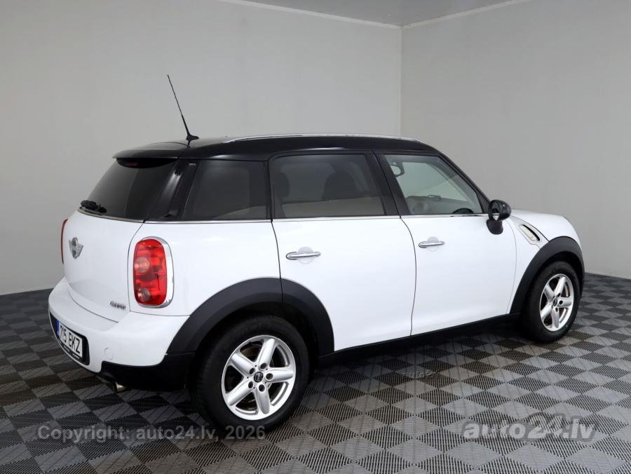 White MINI Countryman 2011 in Tallinn, with an engine capacity of 1.60 L and mileage of 179 thousand km for 4499 €, photo 4 on AUTOMOTO.COM.LV