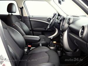 White MINI Countryman 2011 in Tallinn, with an engine capacity of 1.60 L and mileage of 179 thousand km for 4499 €, photo 7 on AUTOMOTO.COM.LV