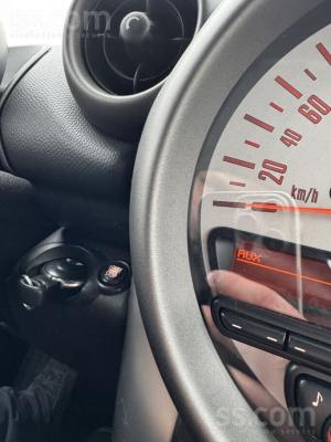 White MINI Countryman 2011 in Riga, with an engine capacity of 1.60 L and mileage of 320 thousand km for 4350 €, photo 15 on AUTOMOTO.COM.LV