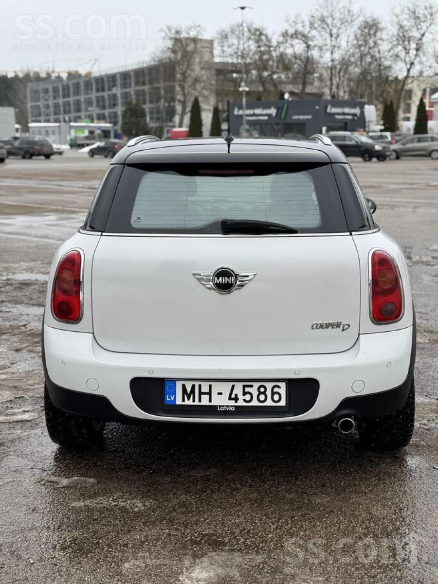 White MINI Countryman 2011 in Riga, with an engine capacity of 1.60 L and mileage of 320 thousand km for 4350 €, photo 20 on AUTOMOTO.COM.LV