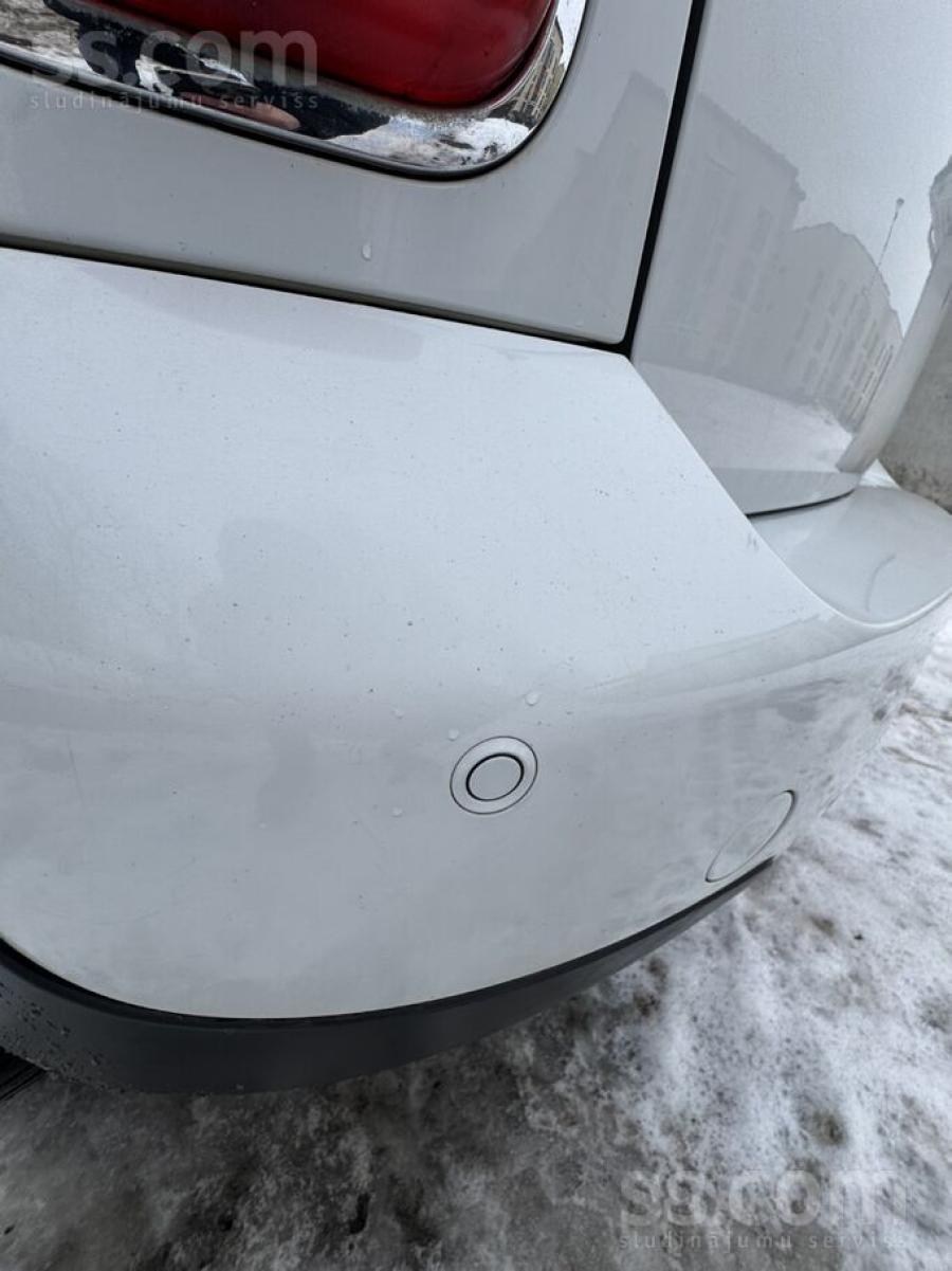 White MINI Countryman 2011 in Riga, with an engine capacity of 1.60 L and mileage of 320 thousand km for 4350 €, photo 25 on AUTOMOTO.COM.LV
