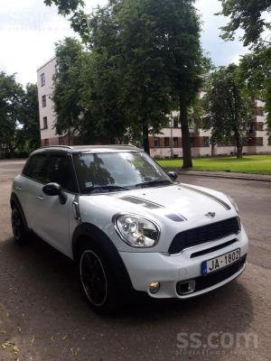 Balts MINI Countryman 2011 Rīga, ar dzinēja tilpumu 1.60 L un nobraukumu 61 tūkst. km par 8900 €, foto 4 vietnē AUTOMOTO.COM.LV