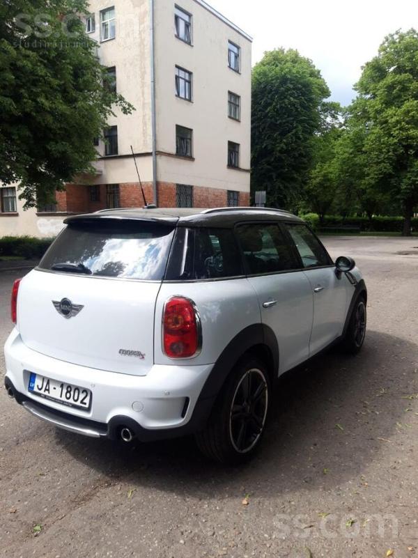 Balts MINI Countryman 2011 Rīga, ar dzinēja tilpumu 1.60 L un nobraukumu 61 tūkst. km par 8000 €, foto 2 vietnē AUTOMOTO.COM.LV