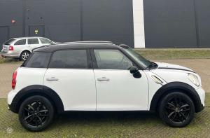 Balts MINI Countryman 2011 Viļņa, ar dzinēja tilpumu 1.98 L un nobraukumu 270 tūkst. km par 3250 €, foto 4 vietnē AUTOMOTO.COM.LV