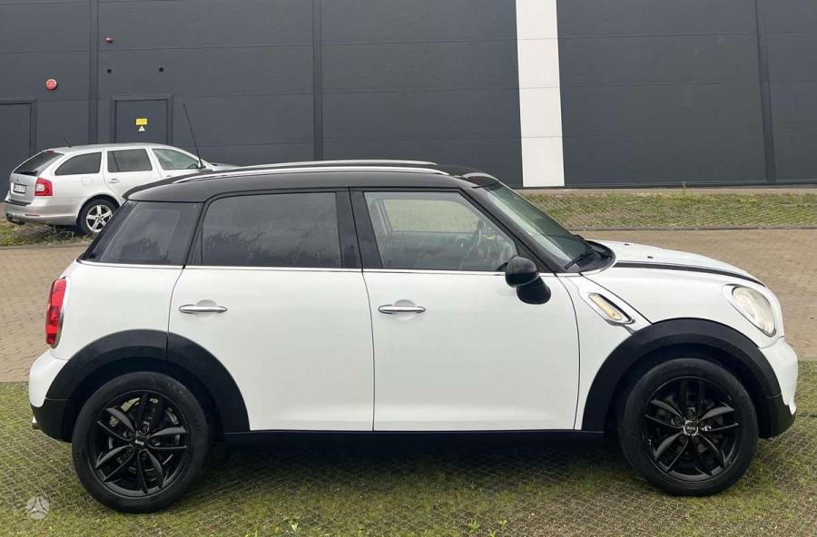 Balts MINI Countryman 2011 Viļņa, ar dzinēja tilpumu 1.98 L un nobraukumu 270 tūkst. km par 3250 €, foto 4 vietnē AUTOMOTO.COM.LV
