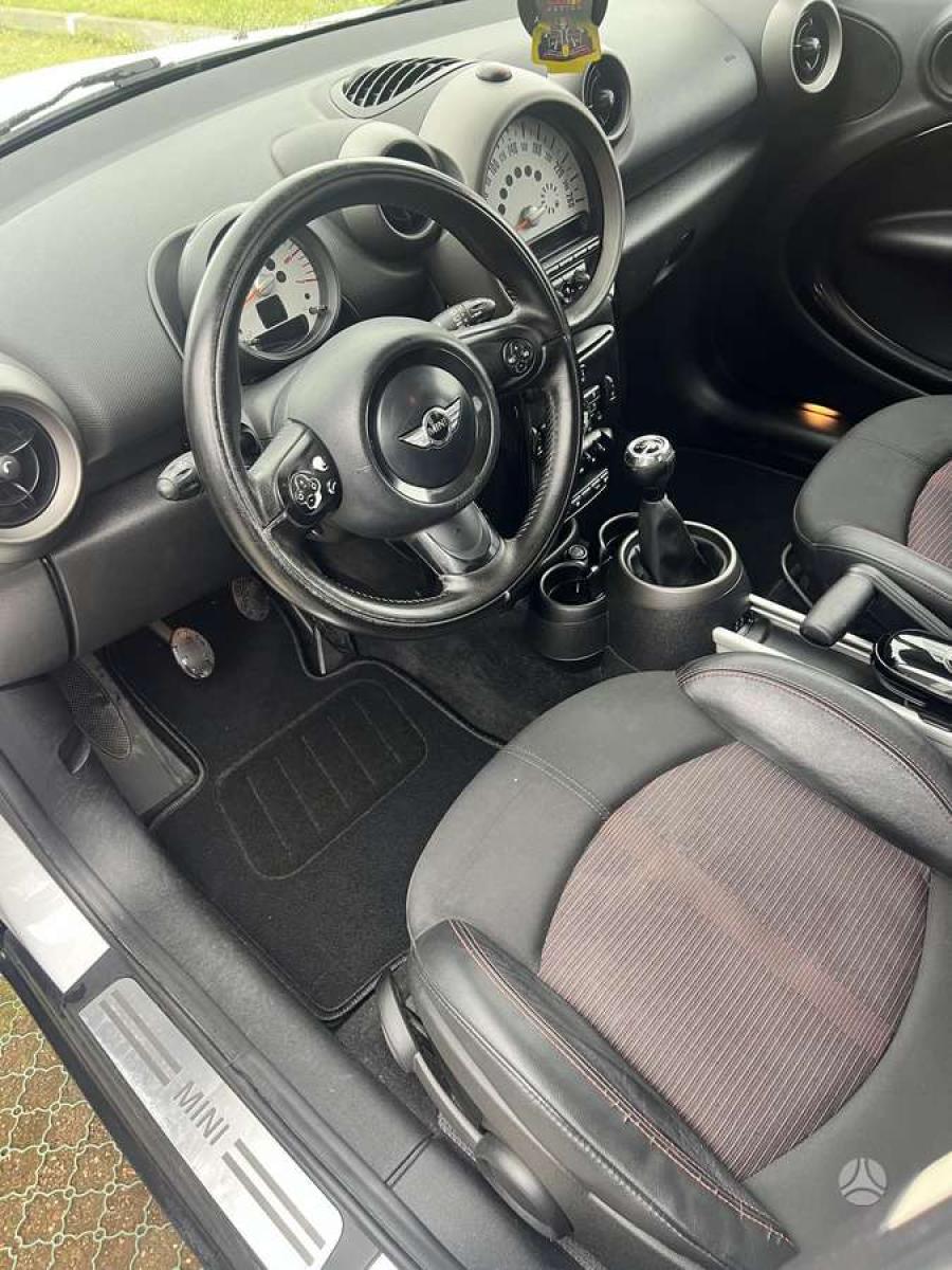 Balts MINI Countryman 2011 Viļņa, ar dzinēja tilpumu 1.98 L un nobraukumu 270 tūkst. km par 3250 €, foto 8 vietnē AUTOMOTO.COM.LV